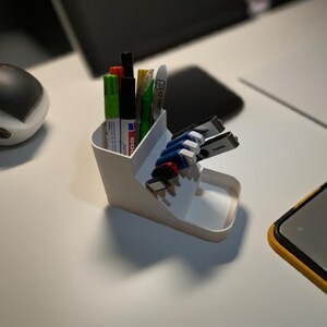 12-slot USB Storage Unit | Desktop Flash Drive Organizer | Tech Hub ...