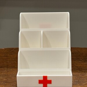 First Aid Organizer Compact Bandage Storage Box White Medical Caddy ...