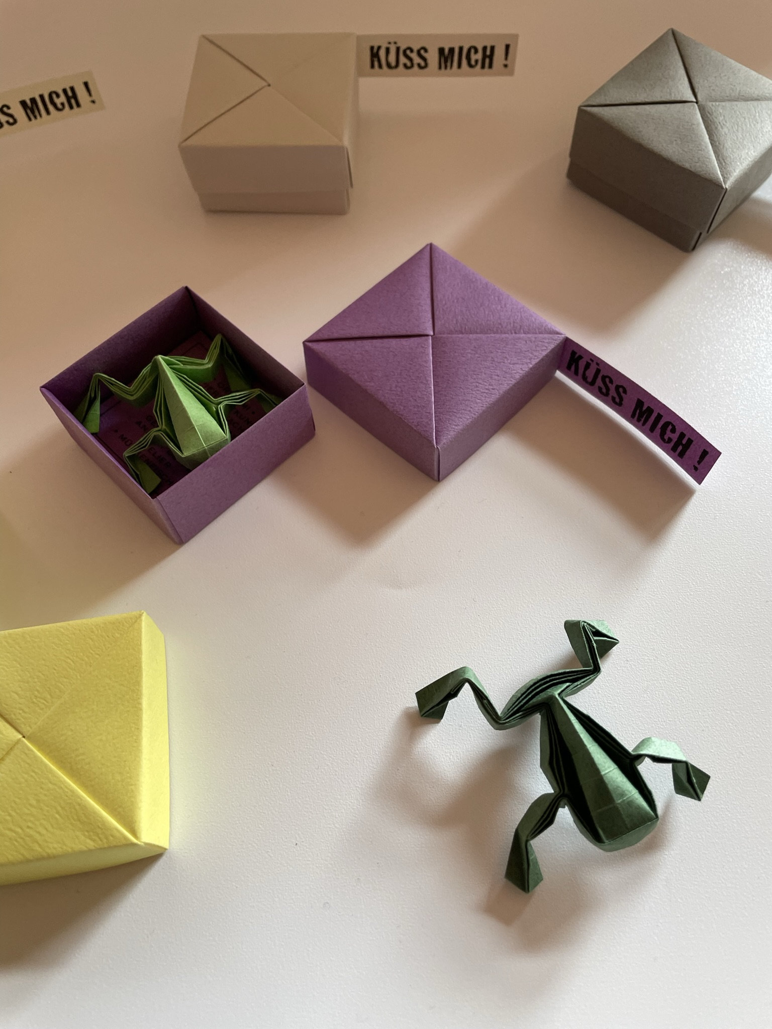 Frog Origami Art Gift Paper Collage Decoration - Etsy