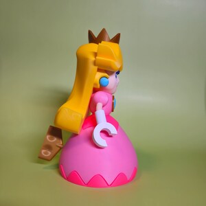 Mini Princess Peach Toy Mario Vs. Donkey Kong Statue - Etsy