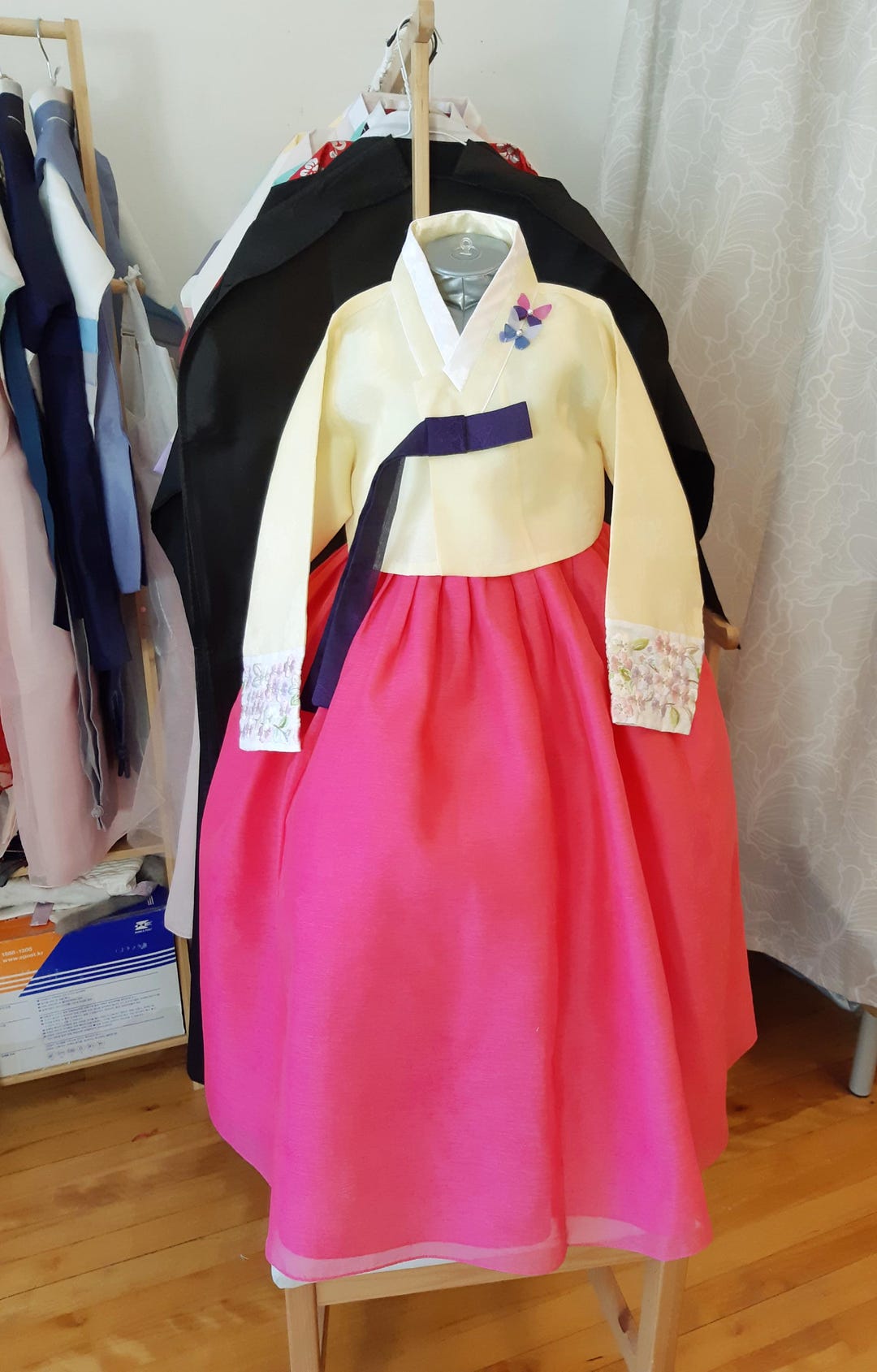 Girls' Hanbok, Korean Traditional Costume, Age 5 (display Item 40% Off ...