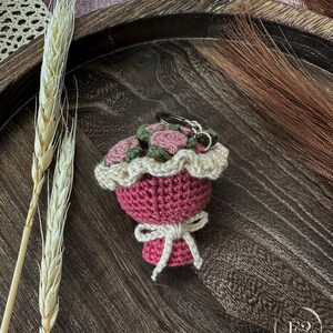 Flower Bouquet Keychain Women Crochet Keyring Bag Charm Stylish Floral ...