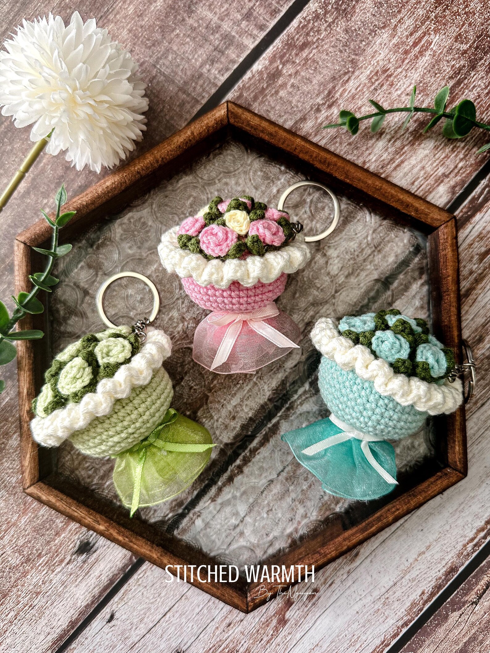 Girl Flower Bouquet Keychain Women Crochet Keyring Charming Handcrafted ...