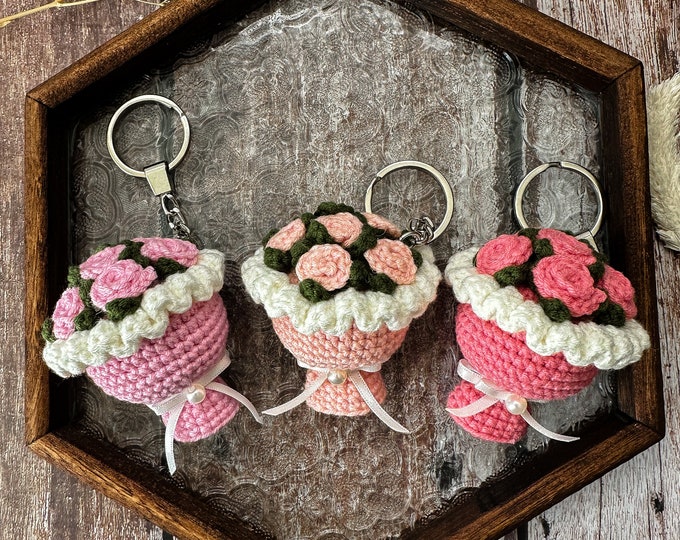 Girl Flower Bouquet Keychain Cute Flower Bag Charm Stylish Floral ...