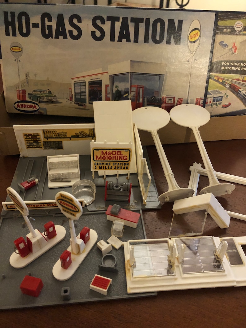 Vintage AURORA Ho Scale GAS STATION for Pieces Not Complete - Etsy