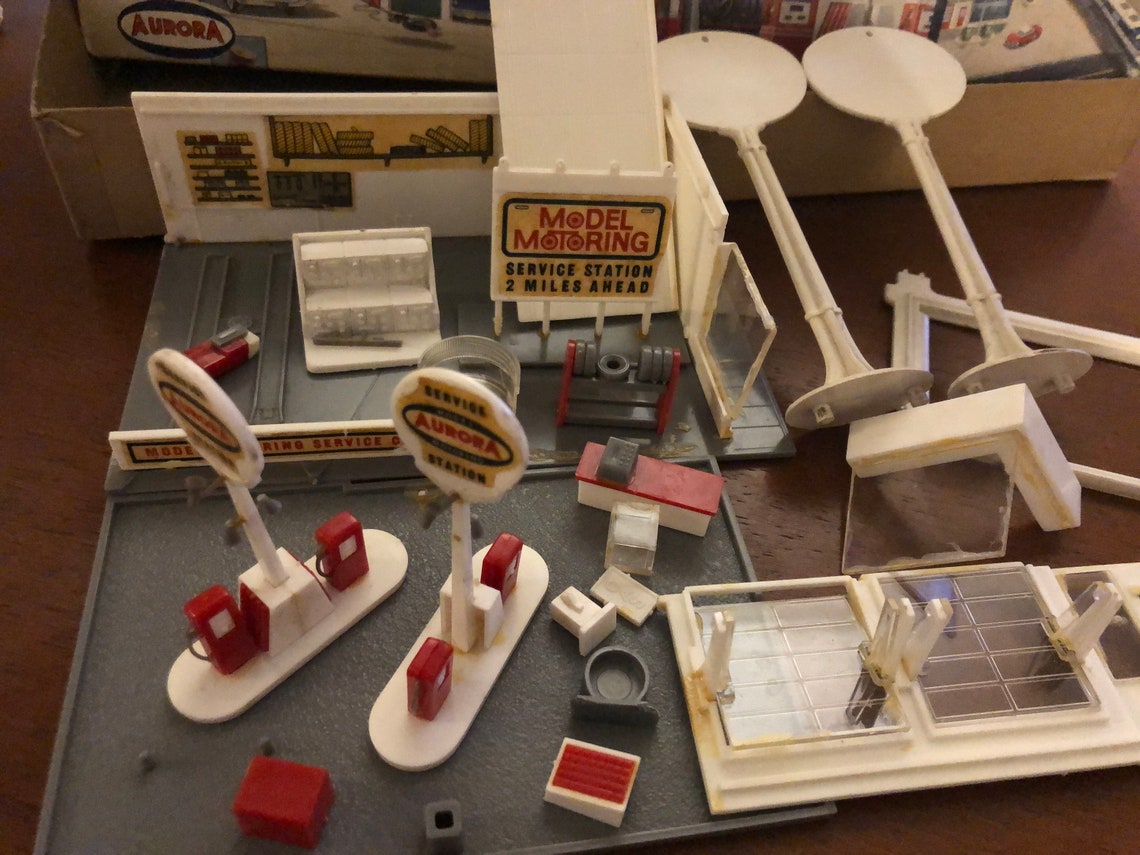 Vintage AURORA Ho Scale GAS STATION for Pieces Not Complete - Etsy