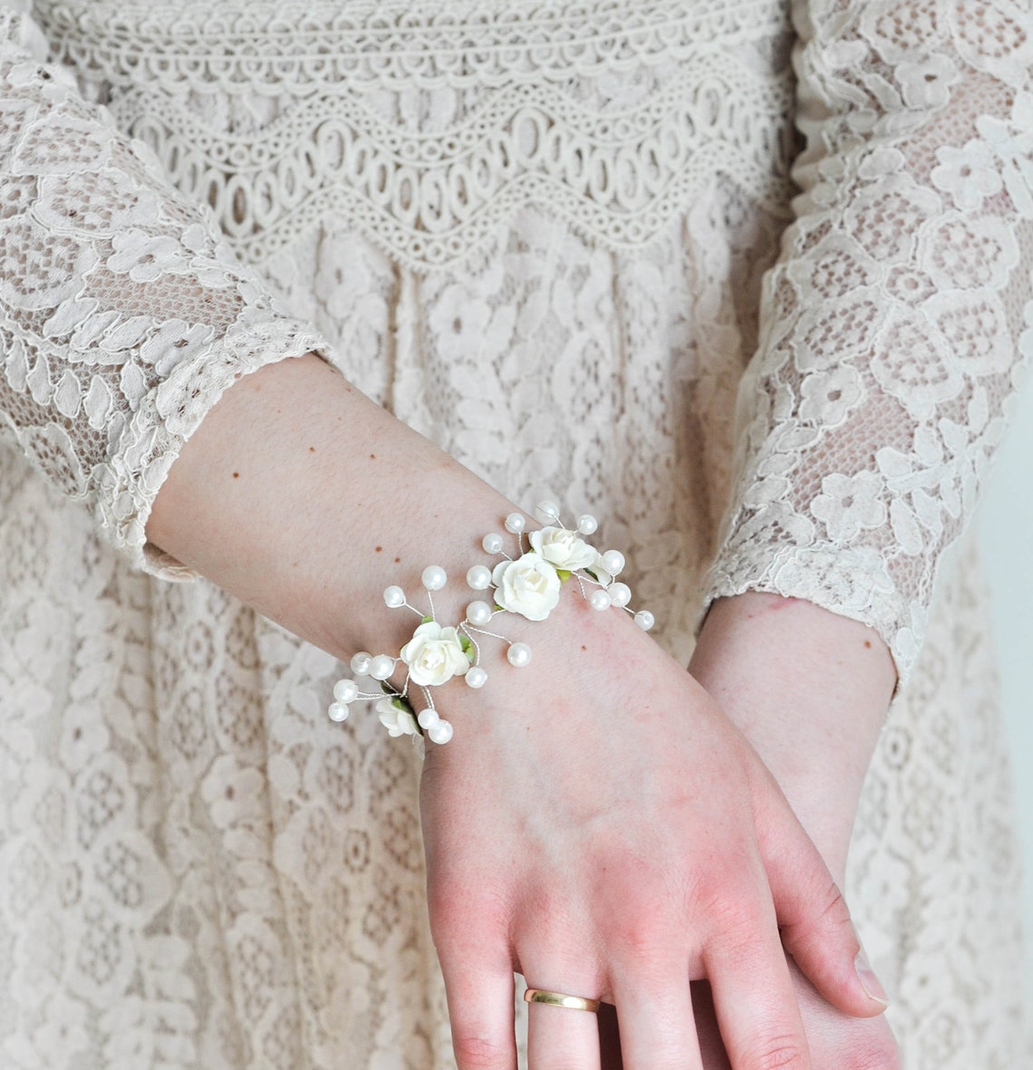 Flower Wrist Corsage Wedding Flower Hand Bracelet Bride - Etsy