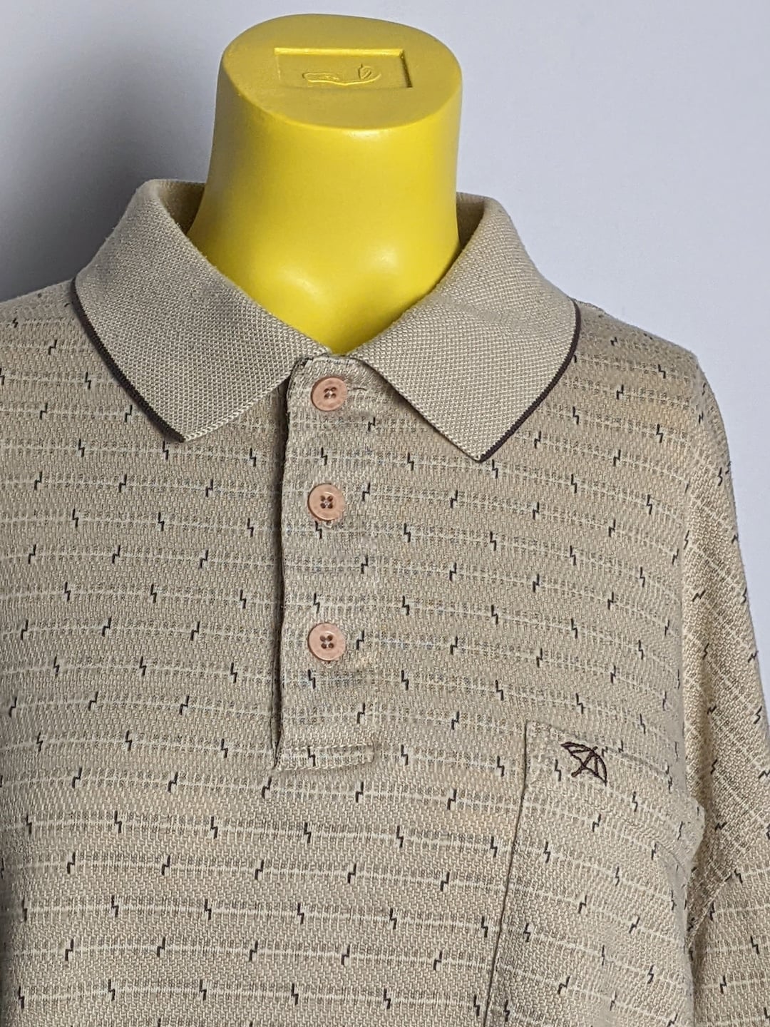 Vintage Beige Long Sleeve Polo Shirt W/ Abstract Pattern Design Size ...