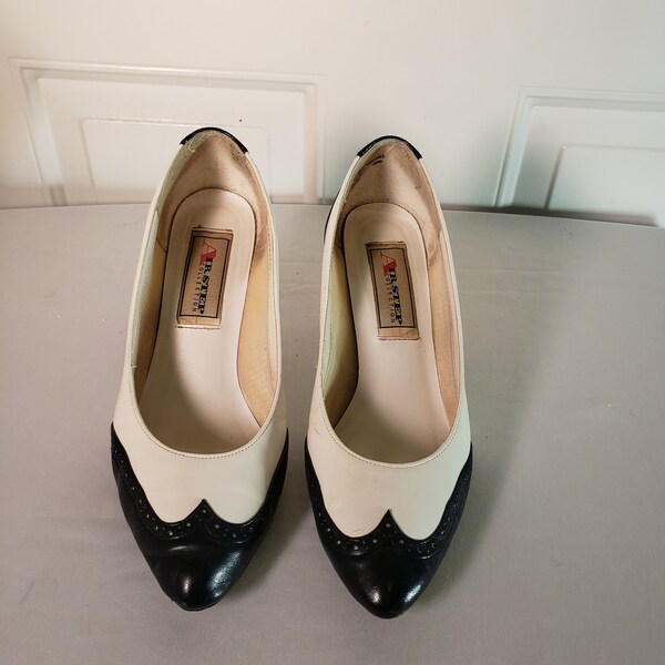 Spectator Pumps - Etsy