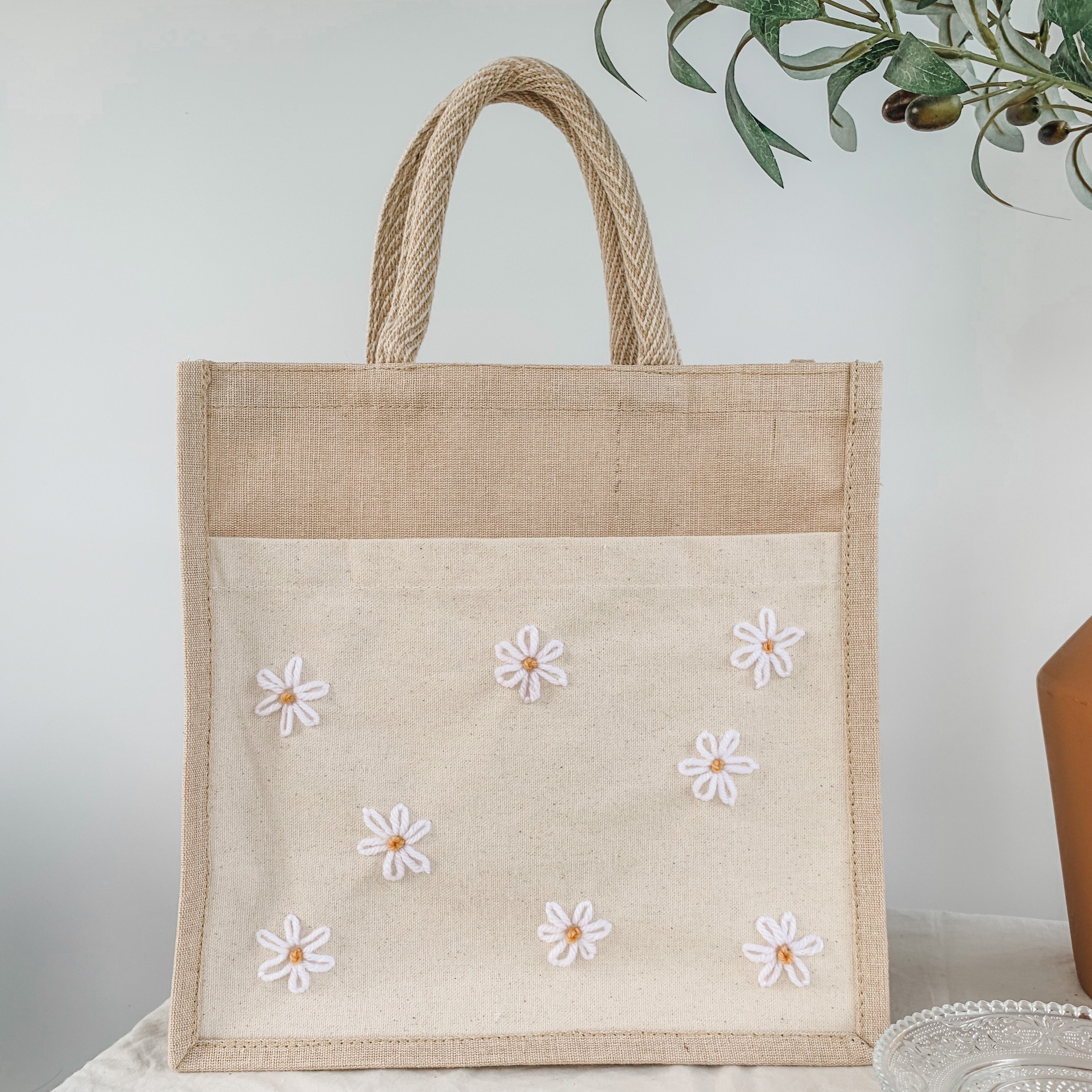 Hand-embroidered Daisy Yarn Tote Bag - Floral Boho Style - Etsy