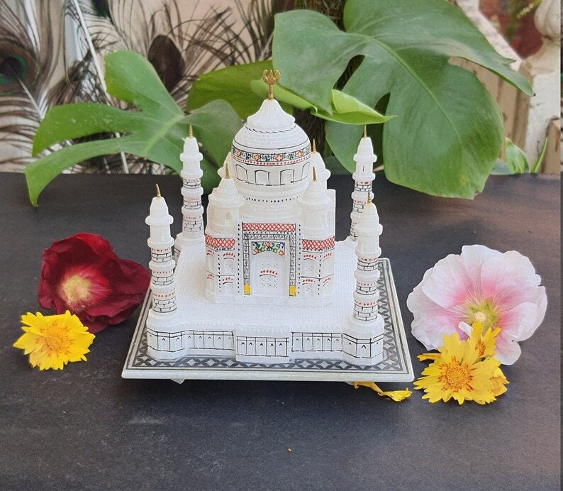 The Taj Mahal Handcrafted Decorative Model for Gifting or Home Decor ...