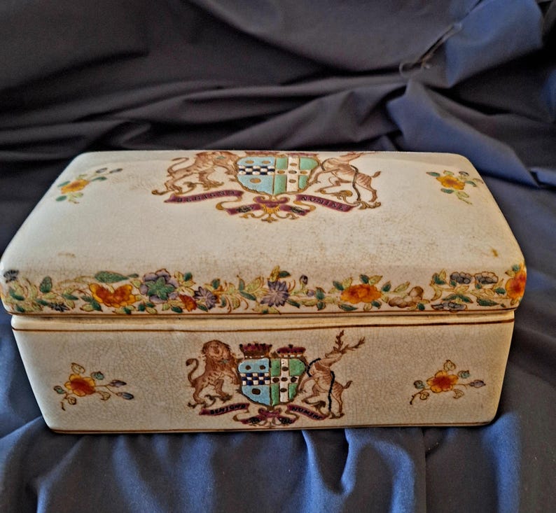 Antique Porcelain Box, Made by Wong Lee. Rare! - Etsy