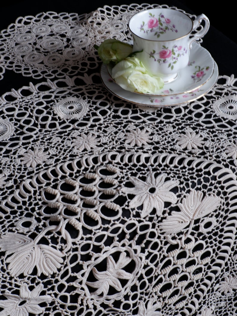 Vintage Le Picot Bigouden Irish Crochet Lace Tablecloth and 6 - Etsy