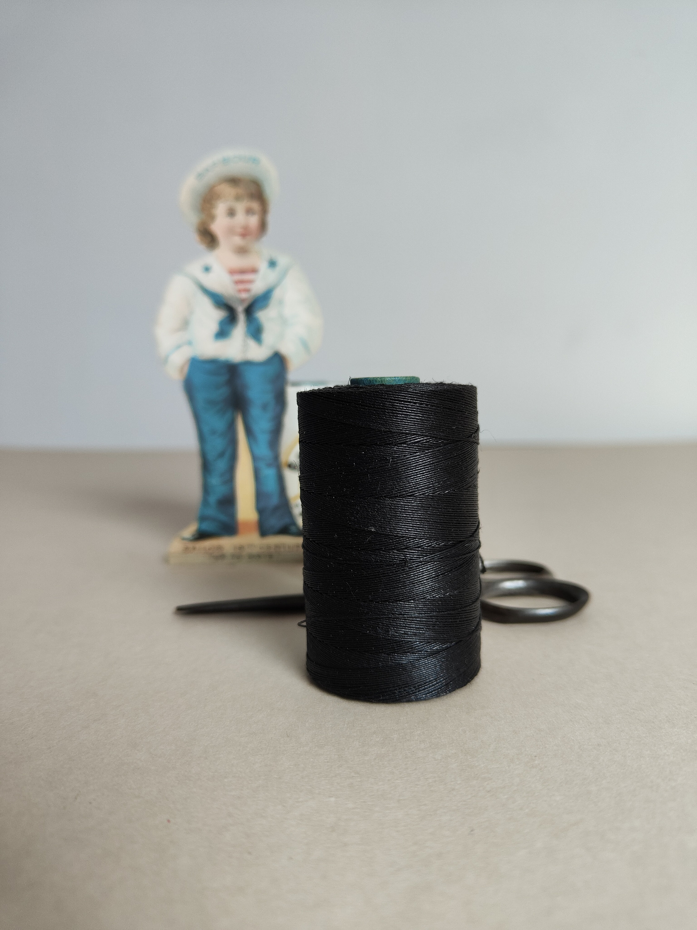 Spool of Vintage Barbour Irish Linen Thread Shiny Black 50g No:40 3 ...