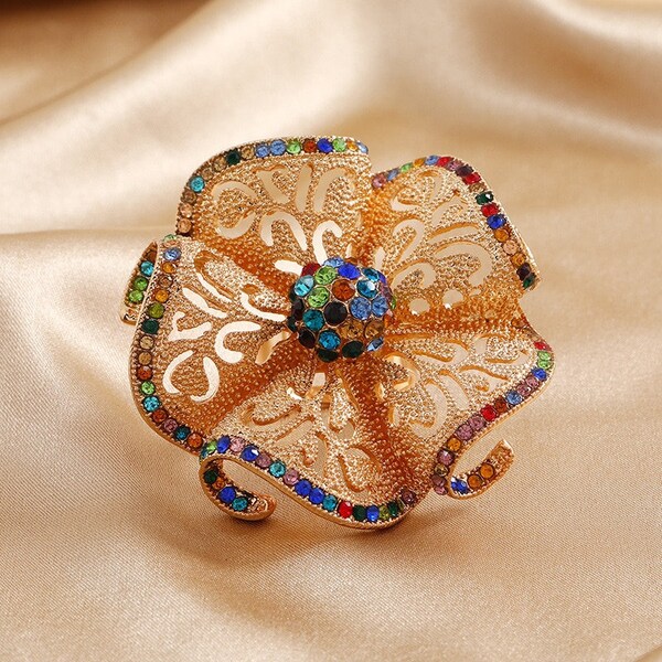 Large Flower Ring - Etsy