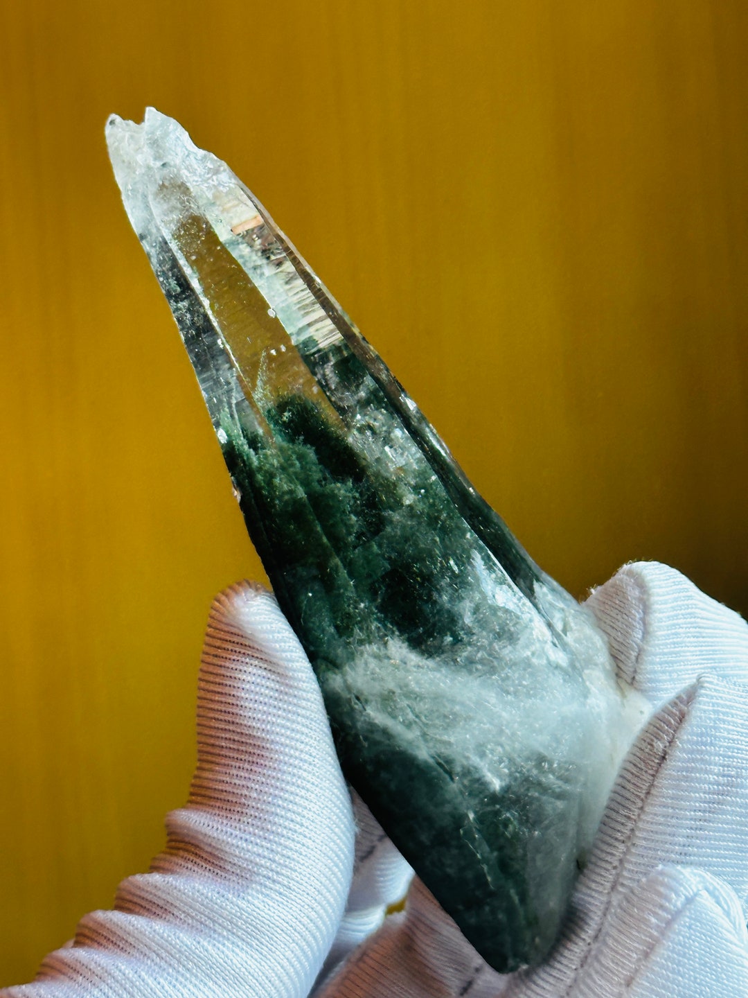 Very Rare Phantom Prasem Quartz Ganesh Himal From Nepal , Muzo Habit, Chlorite, Rainbow, Lemuria ...