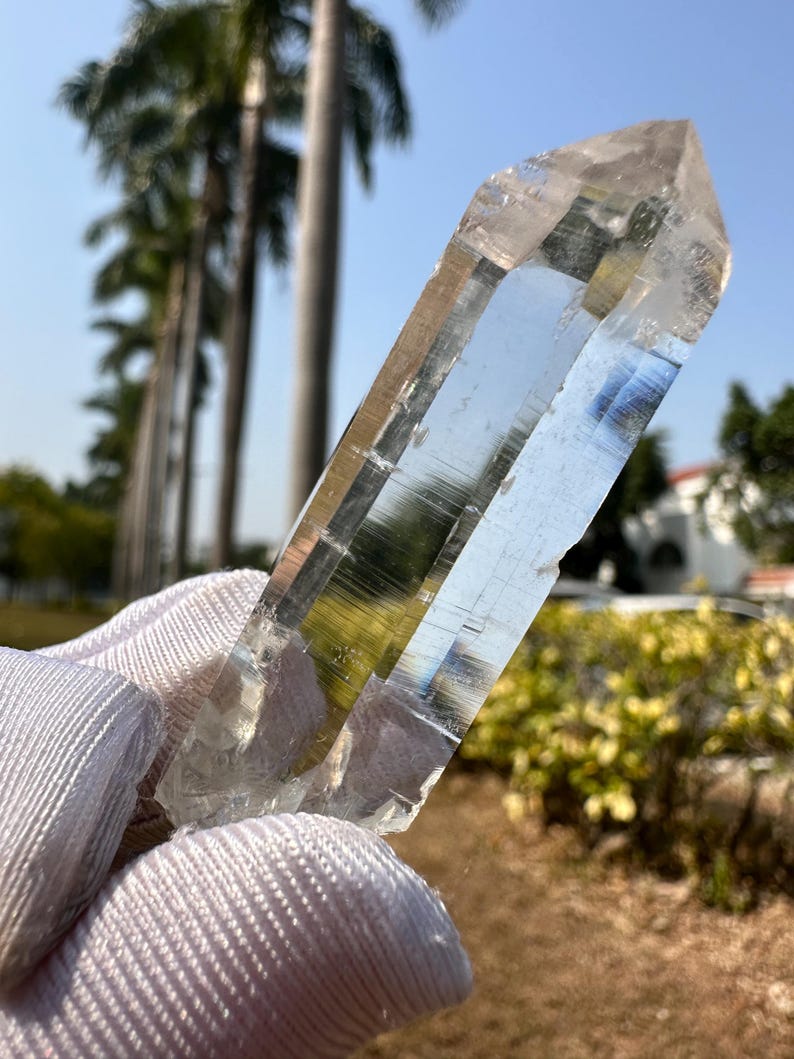 Clear Himalayan Quartz Point, Isis Face Crystal, Self-healed Base-33.8g ...