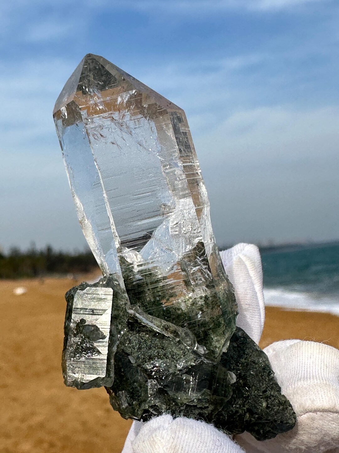 Unrivaled Indian Himalayan Green Chlorite Quartz,clear Quartz,akashic ...