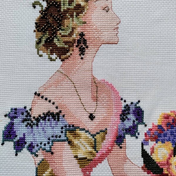 Mirabilia Spring Queen - Etsy