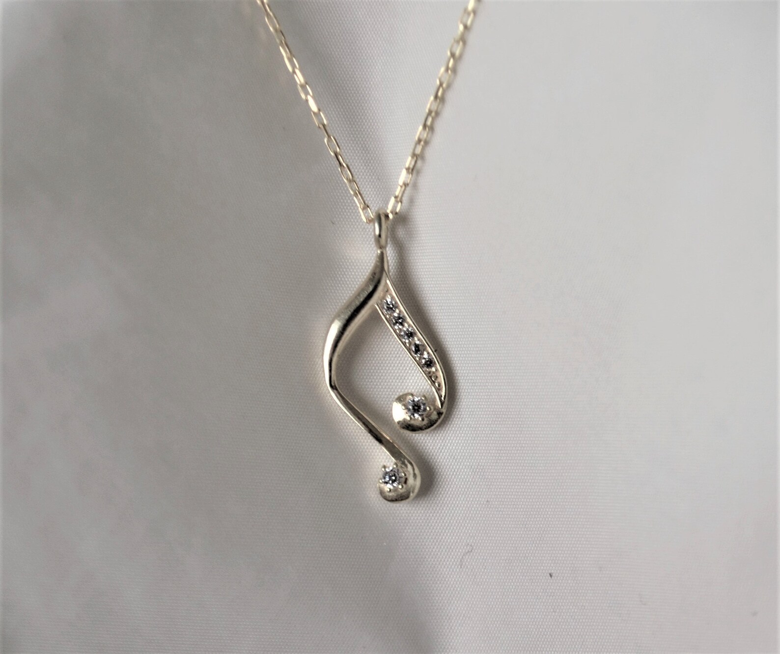 10K 14K 18K Solid Gold Musical Note Necklace Treble Clef - Etsy