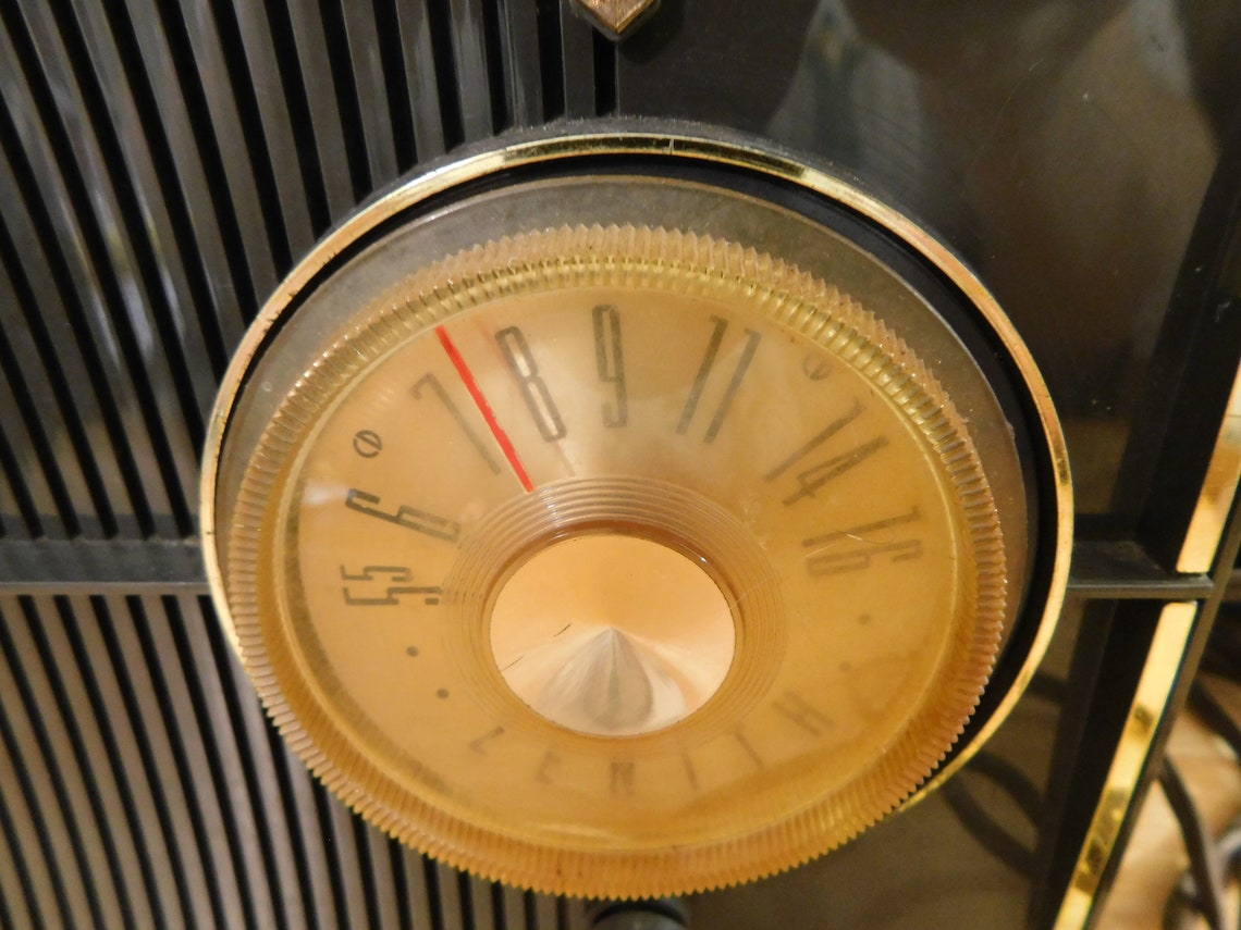 Vintage 1950's Zenith Tube Type Radio Model H509 WORKS 10x6.5x4.75 am ...