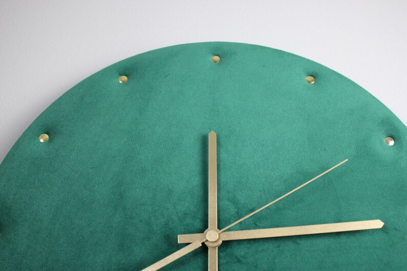 Modern Minimalist Wall Clock / Silent Wall Clock / Green Wall Clock ...