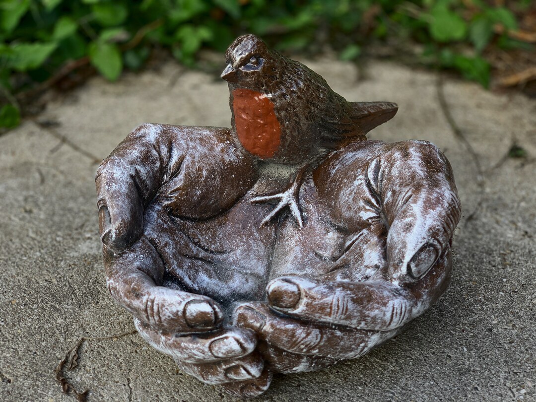 Concrete Robin in Hands Sculpture Stone Animal Bowl Bird Feeding Station Home Garden Decor ...