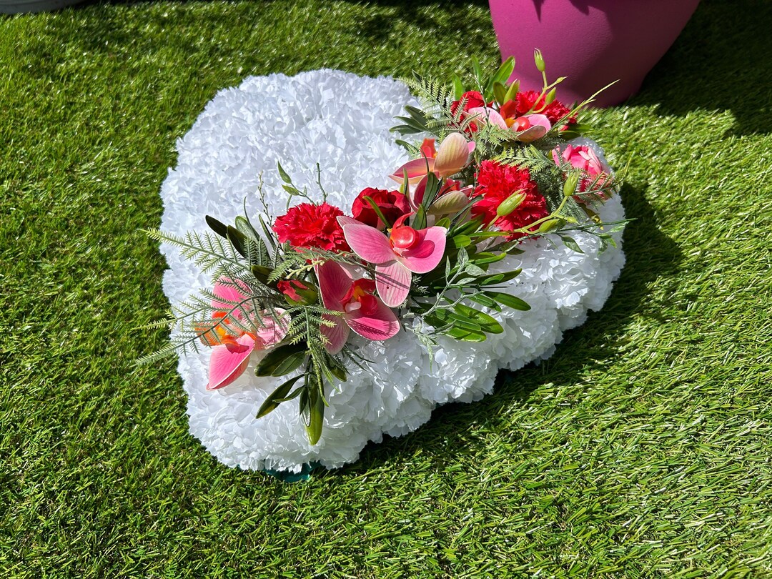 White Carnation Heart Wreath for Funeral or Graveside Tribute - Etsy