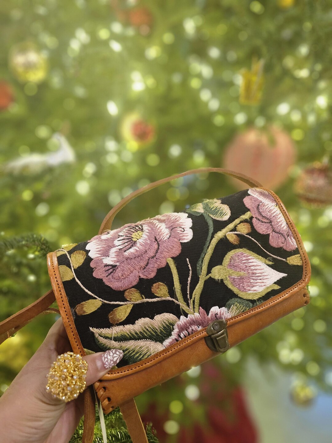 Leather Floral Embroidered Purse// Boho Purse// Mexican Purse - Etsy