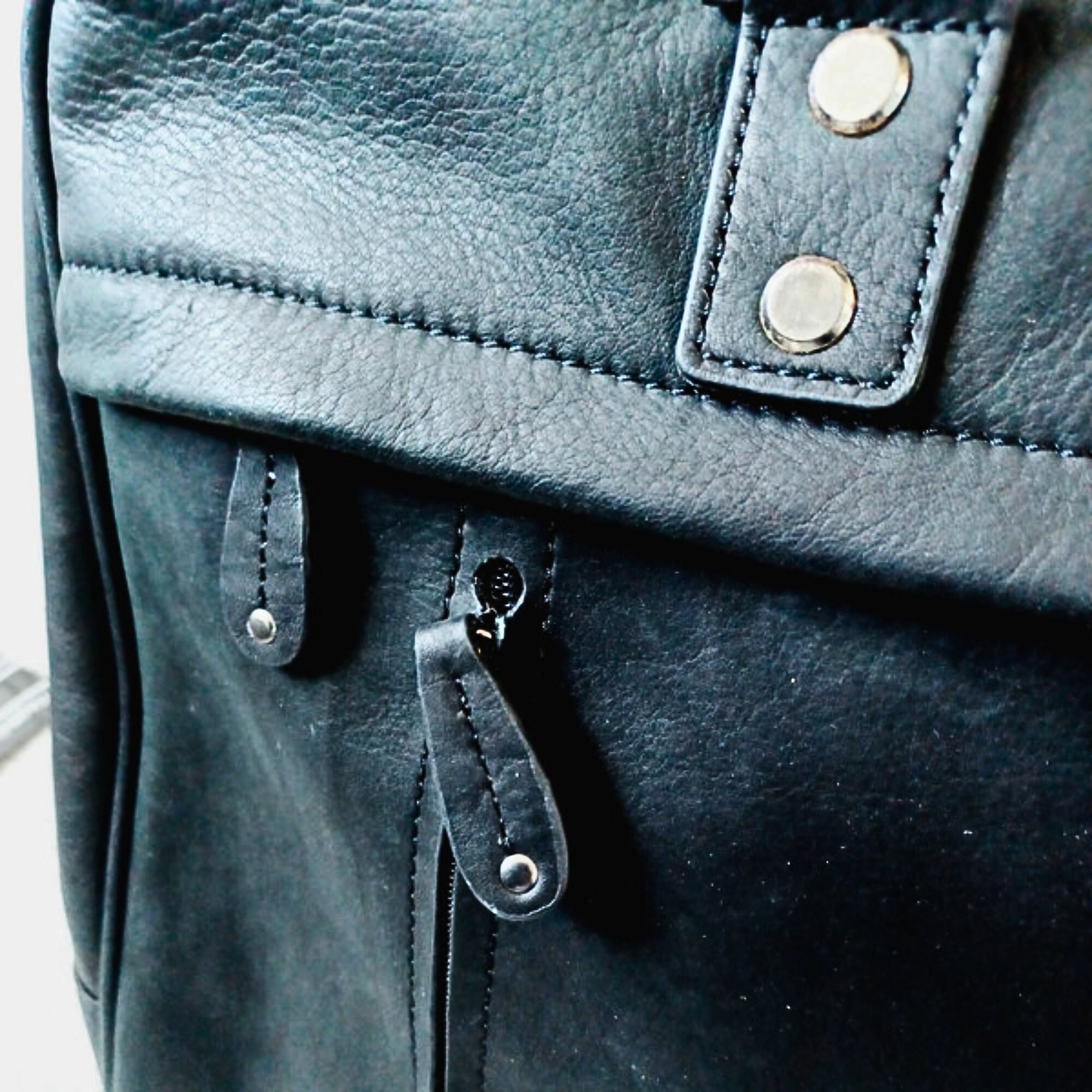Handcrafted Colombian Leather Holdall Bag, Unisex Travel Style - Etsy