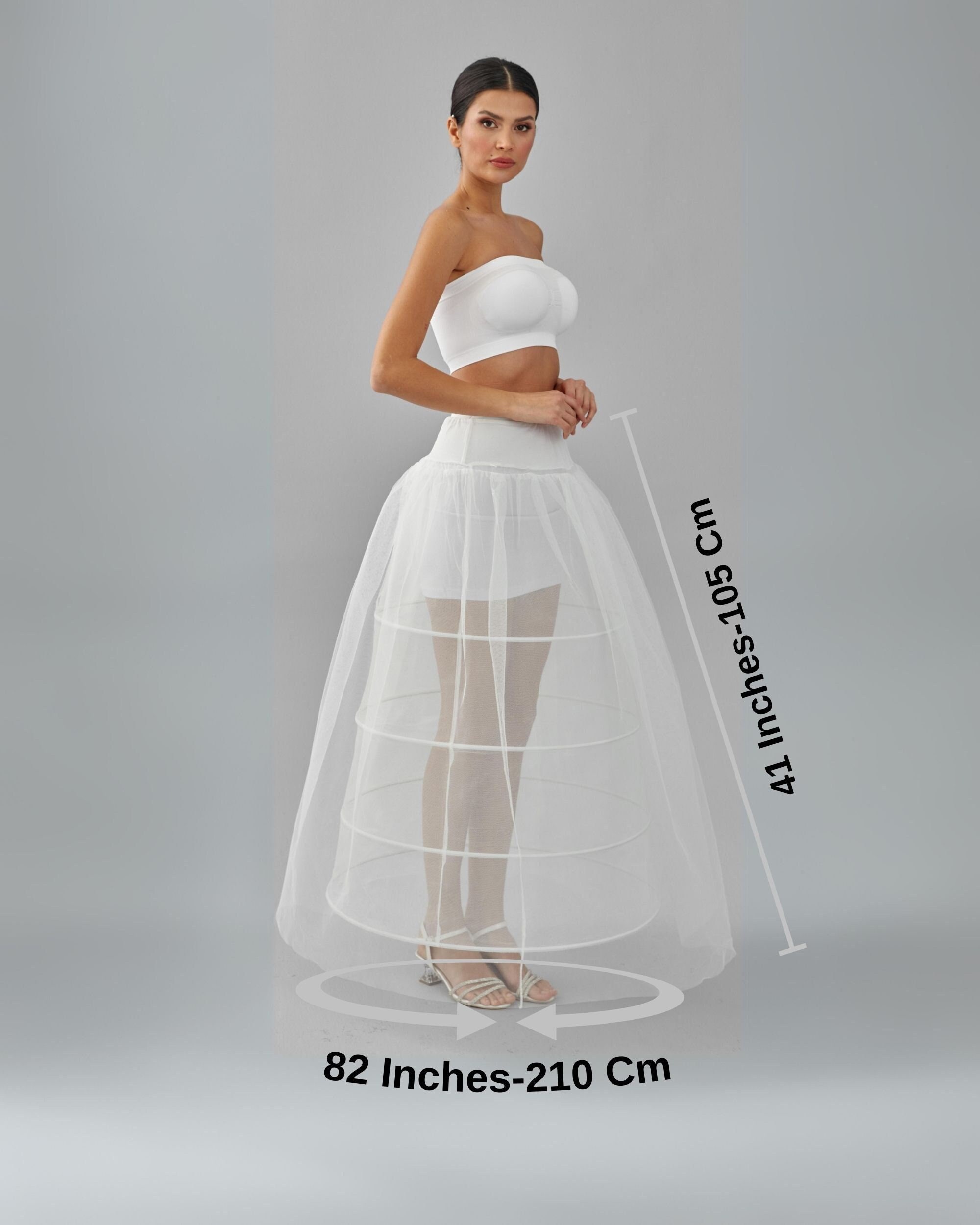 Under wedding dress to make puffy | Beachweddingtips.com