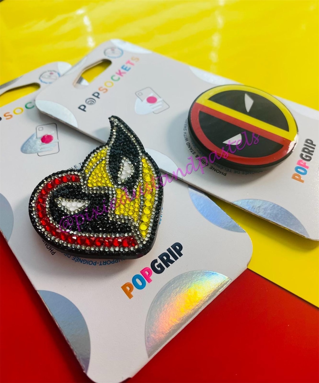 Razor Sharp Bff’s Are Here! Comic Book Phone Socket Accessory or Badge ...