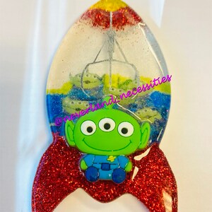 Ohhhahhhh the Clawwww! Alien Toy Story Phone Socket - Rocketship Crane ...