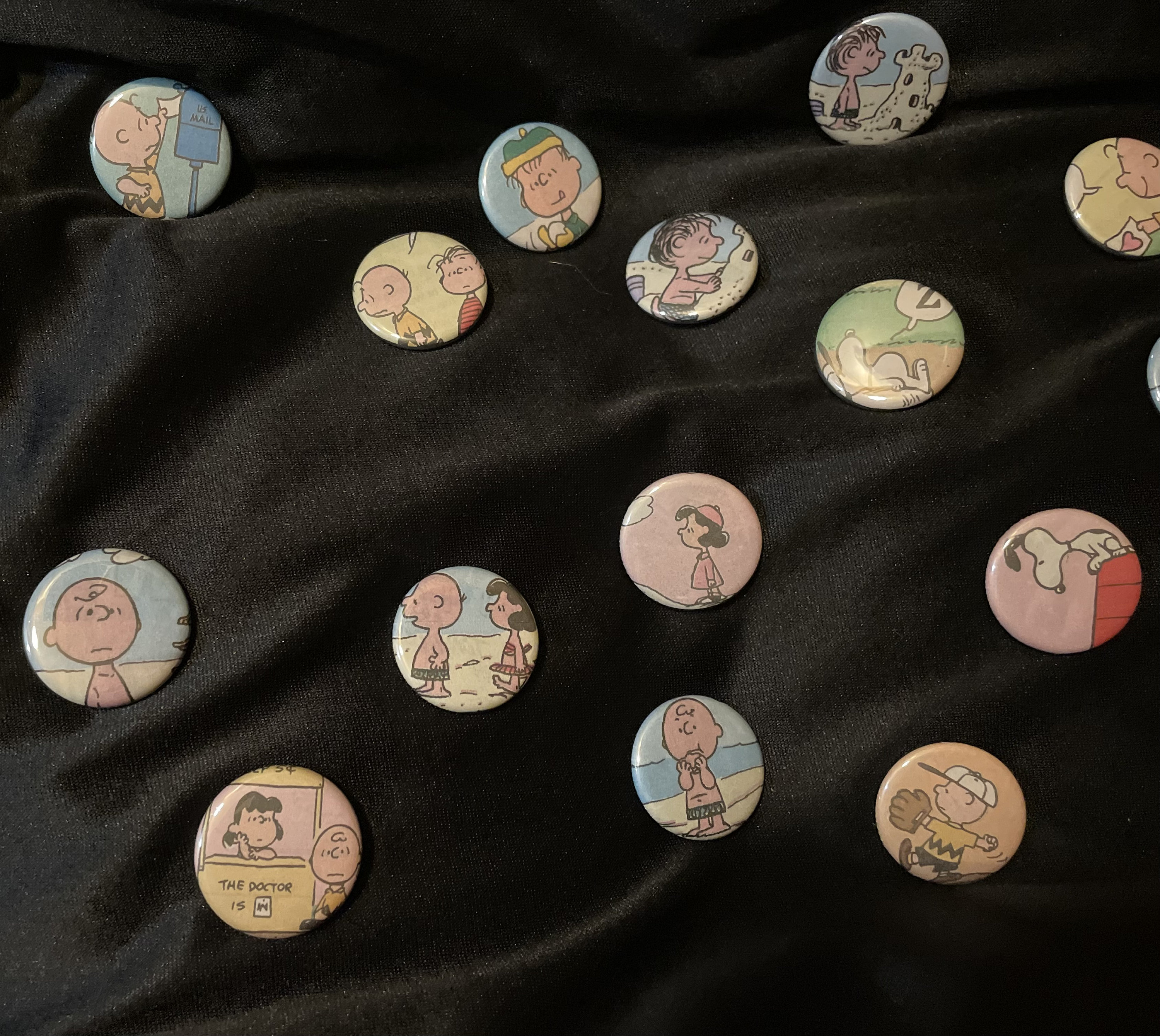 Peanuts Snoopy Button Bundle— 3 SURPRISE BUTTONS - Etsy