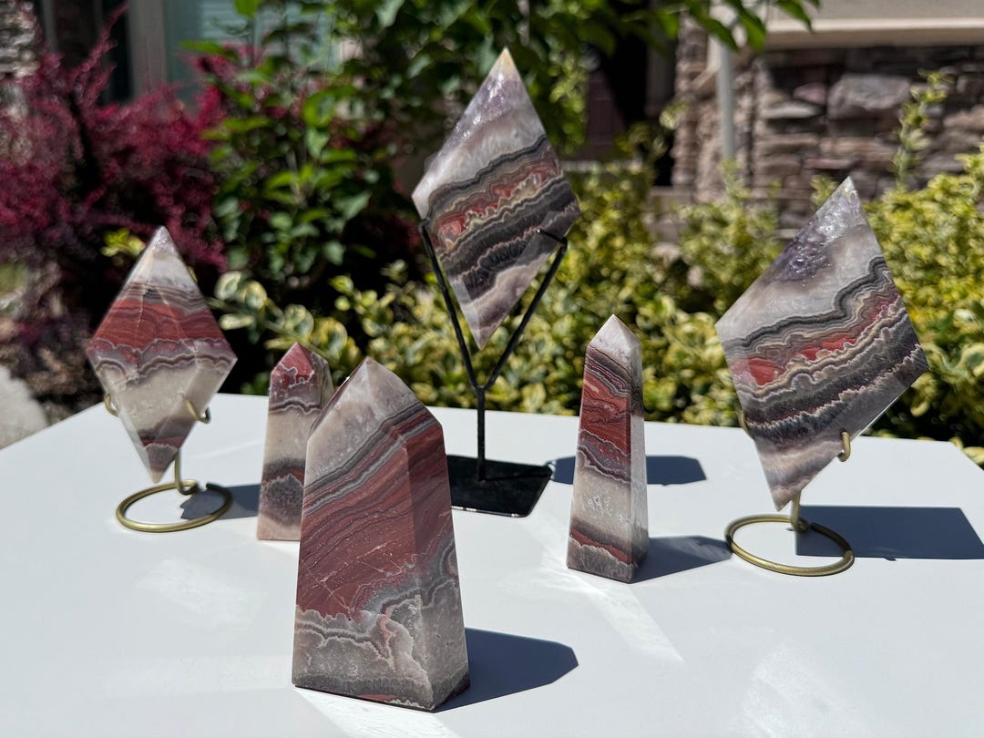 Enchanted Quartz Carvings – RARE FIND Coloring! | Gemstone Art, Unique ...