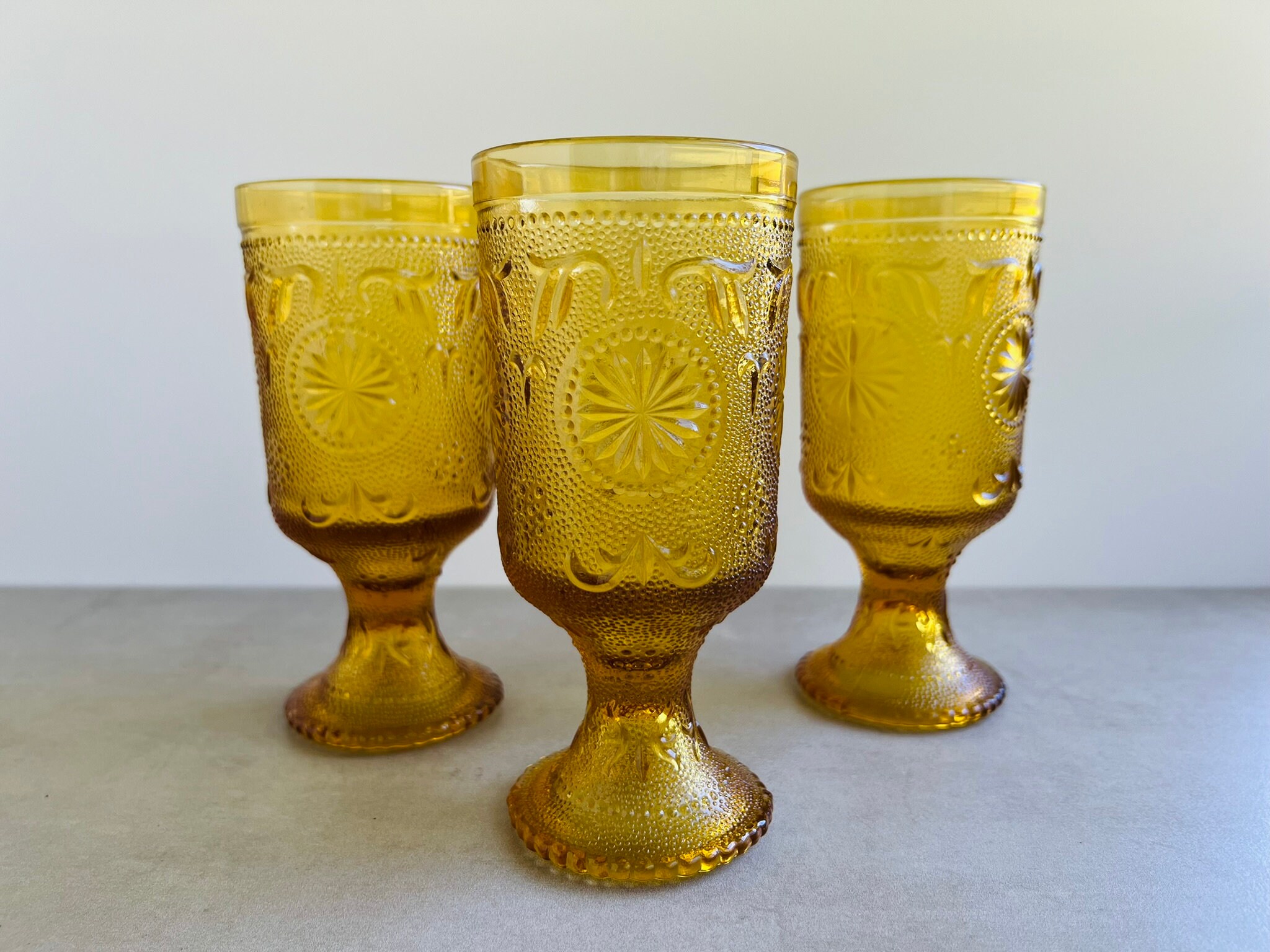 Vintage Indiana Goblet Glass | Daisy Amber Drinking Glass | Set of 2 - Etsy