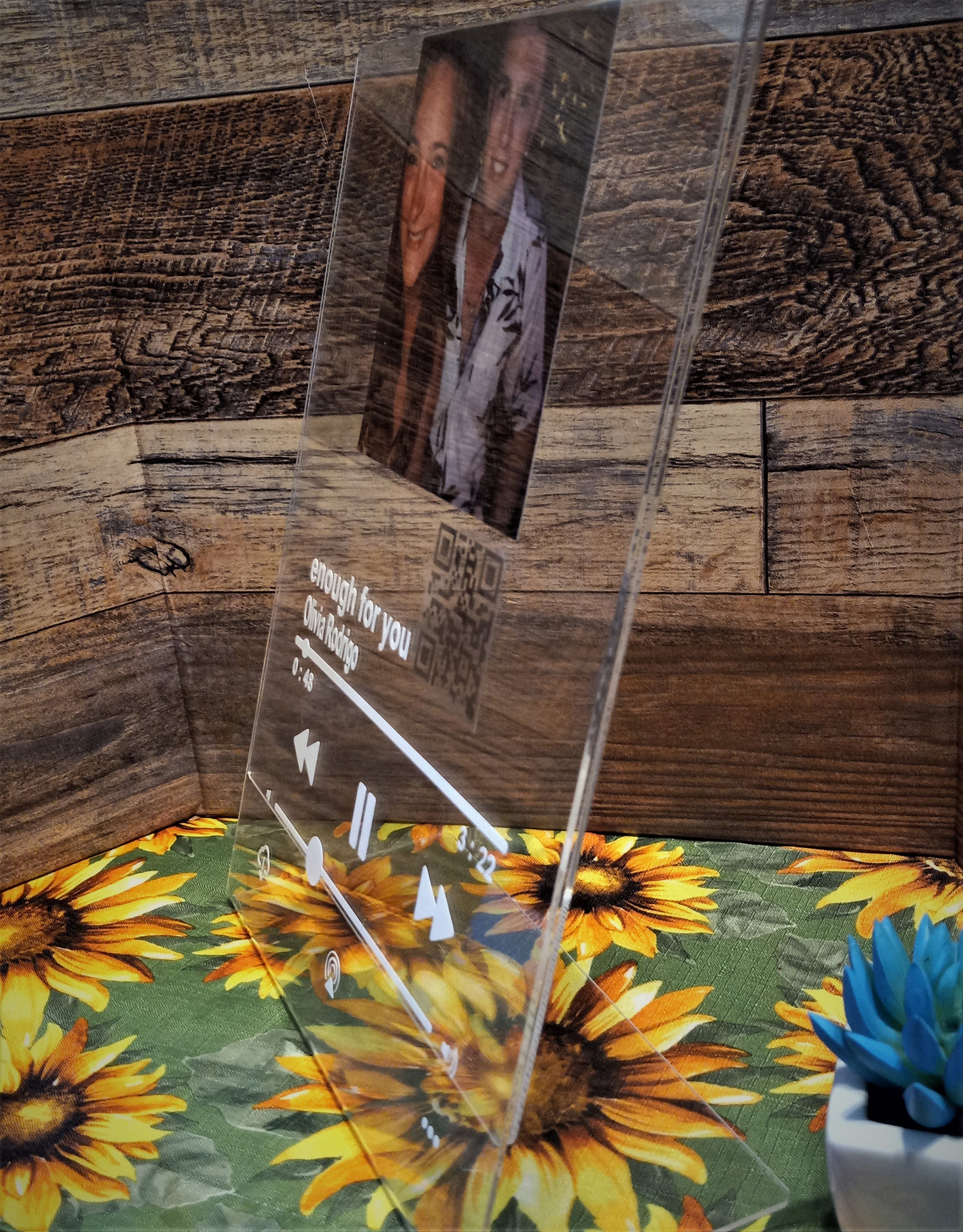 Music QR Code Stand Music Album Cover Fathers Day Gift Daughter Acrylic ...