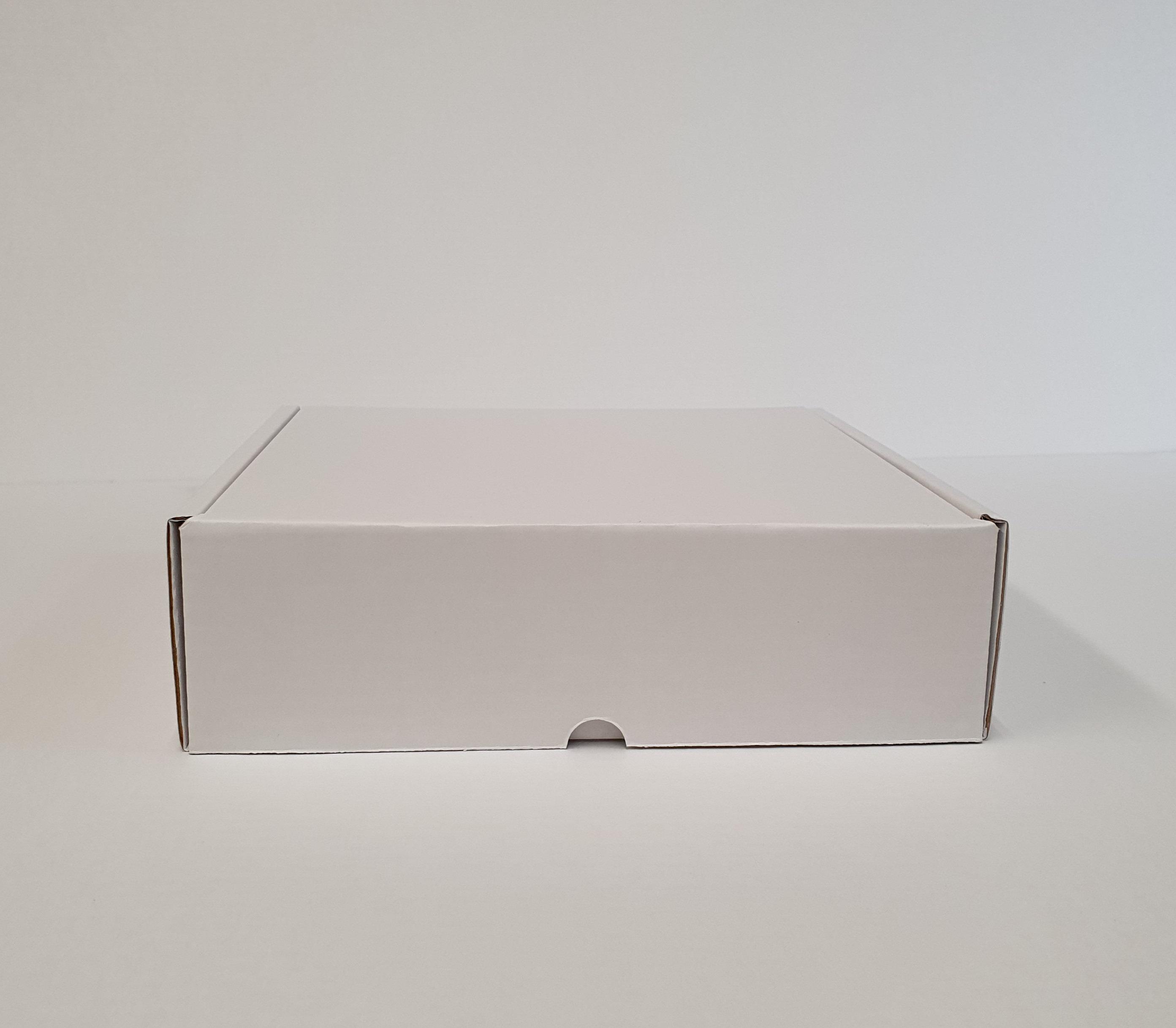 Folding Lid Postal White Cardboard Boxes 25 X 25 X 7.5CM Royal Mail ...