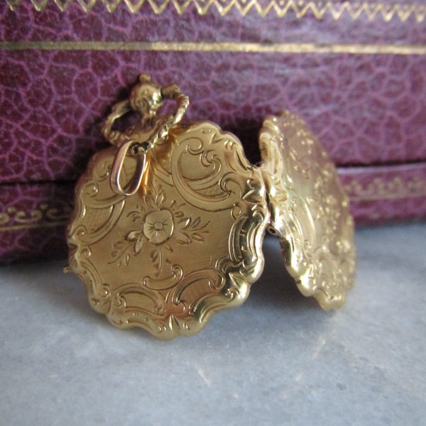 Guilloche Locket - Etsy