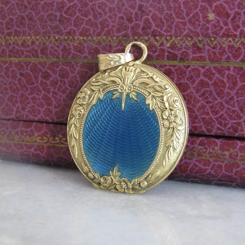 Guilloche Locket - Etsy