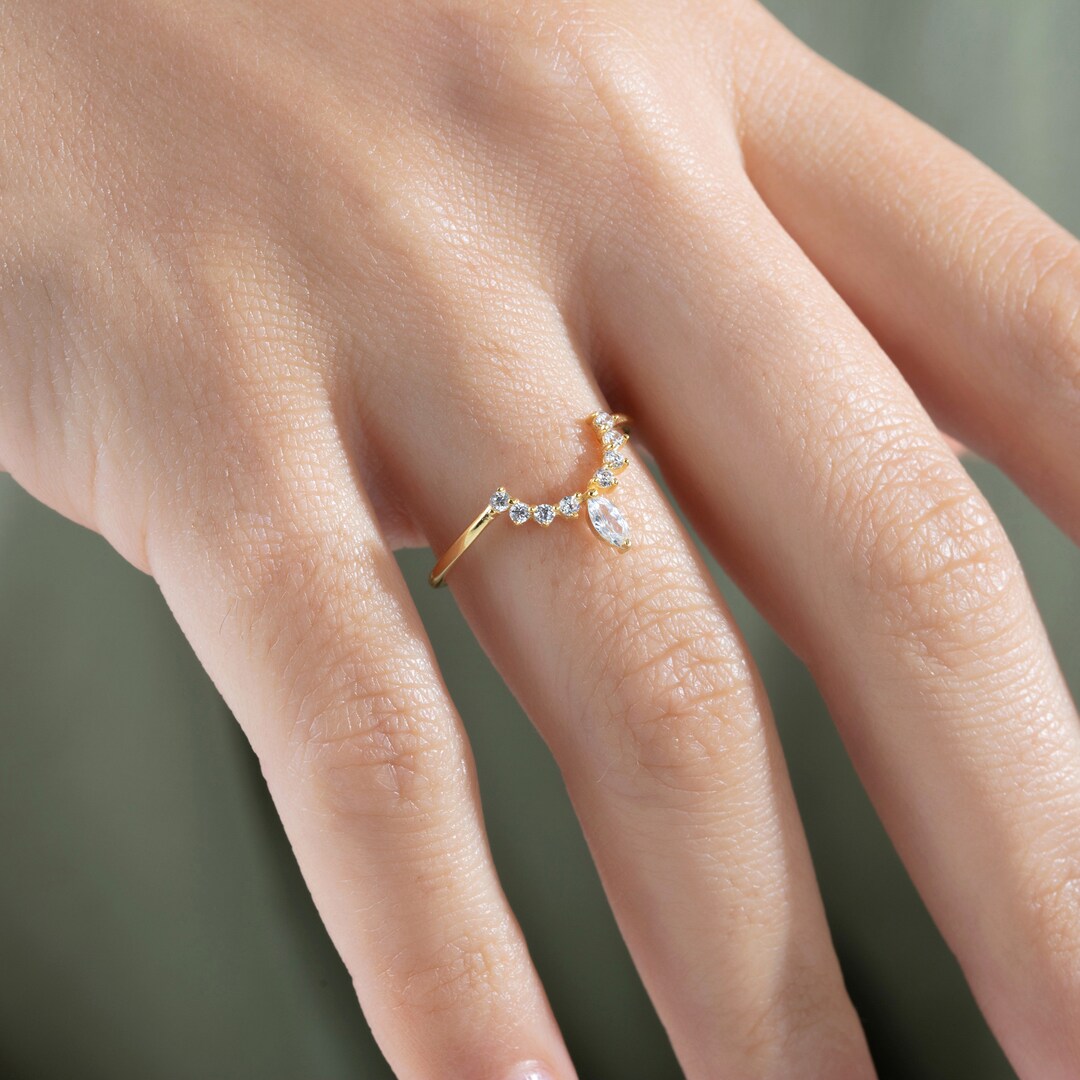 Solid Gold Marquise Chevron Ring, Thin Wedding Ring, V Shaped ...