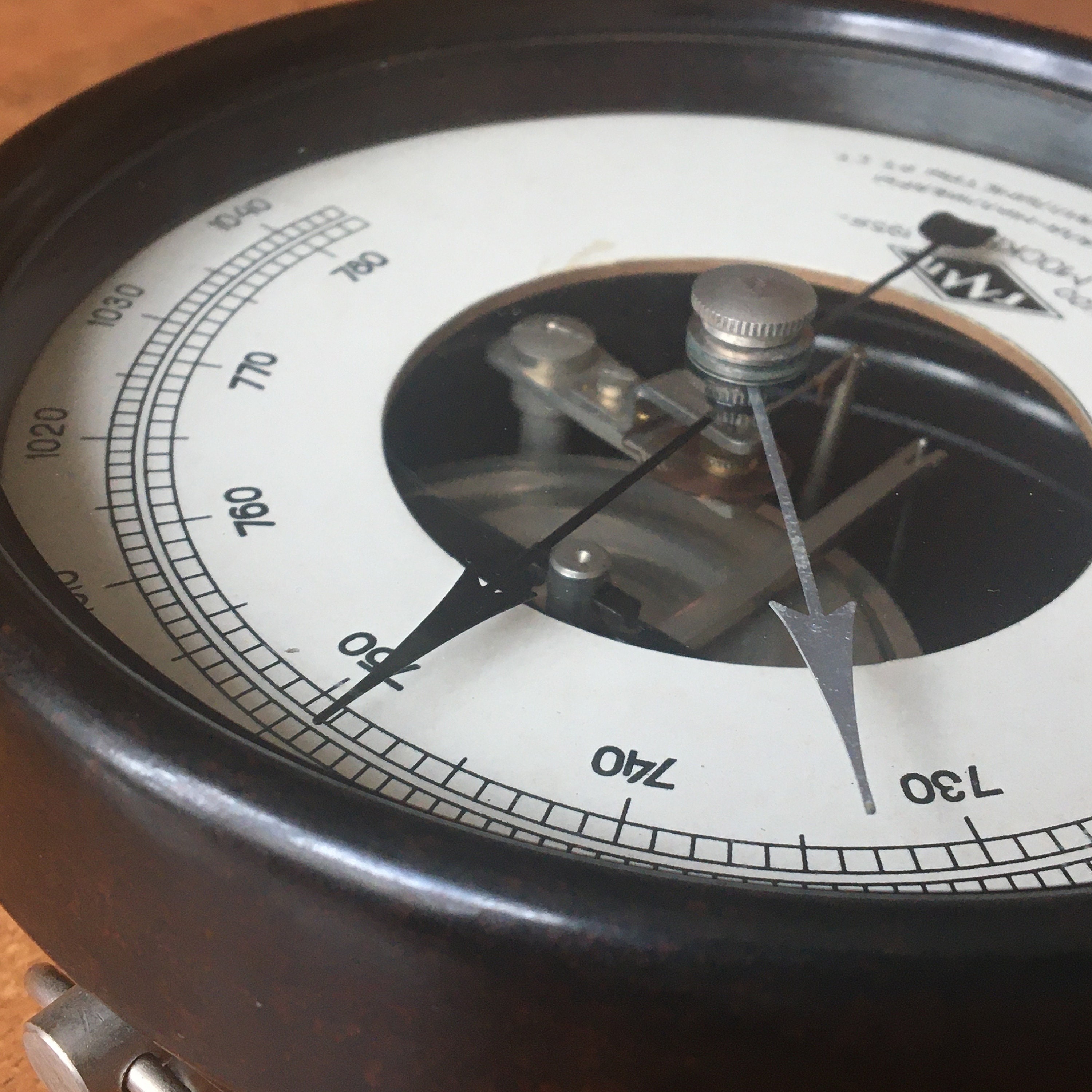 1955 Bakelite Case Circular Barometer, Vintage Wall Barometer, Antique ...