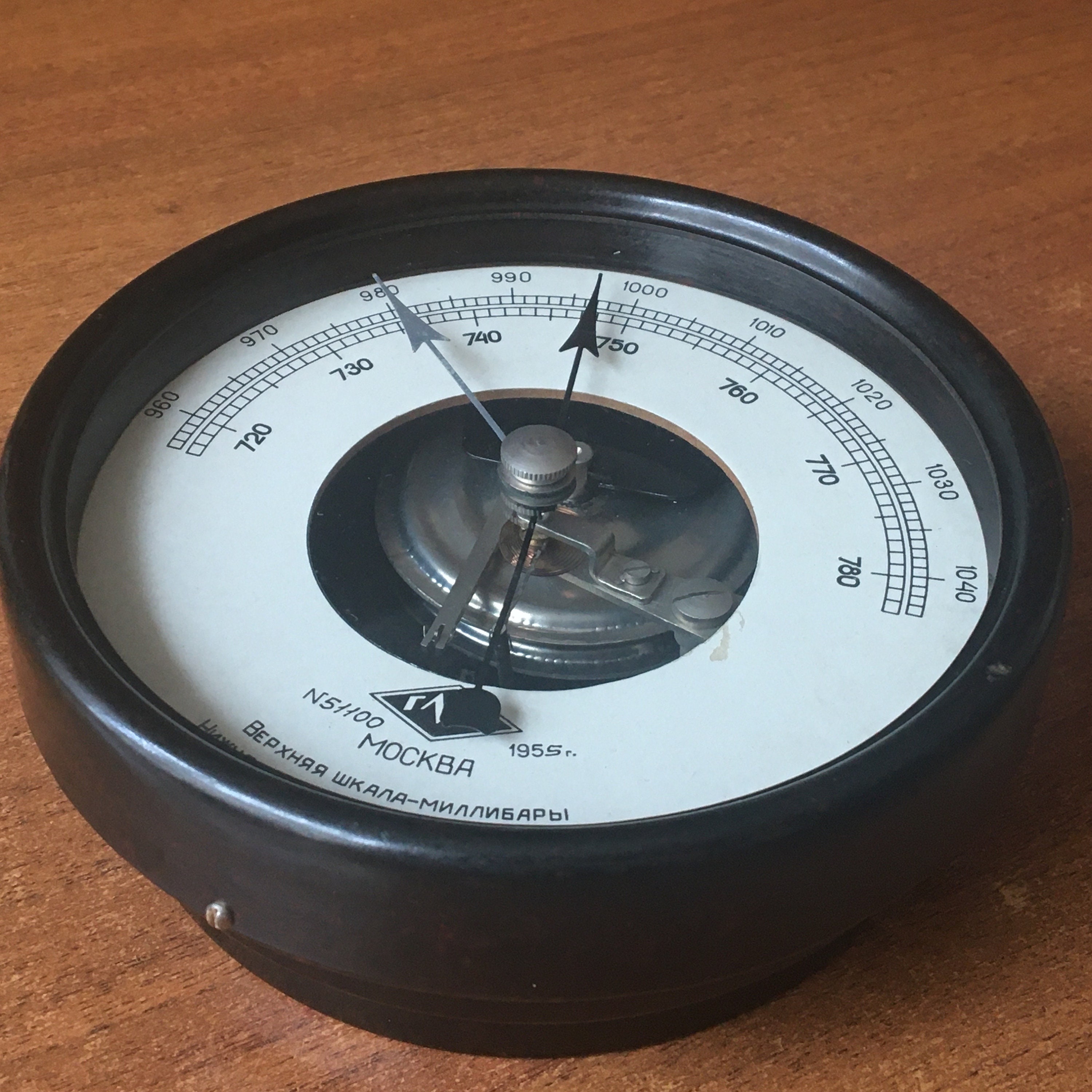 1955 Bakelite Case Circular Barometer, Vintage Wall Barometer, Antique ...