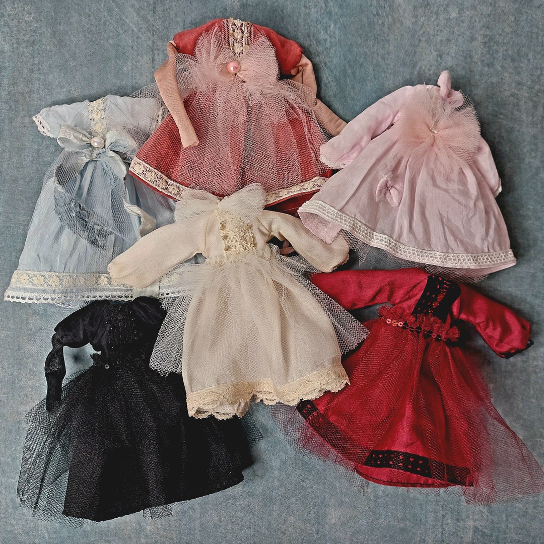 Vintage Style Silk Dresses for Blythe Doll, Sets of Clothes for Dolls ...
