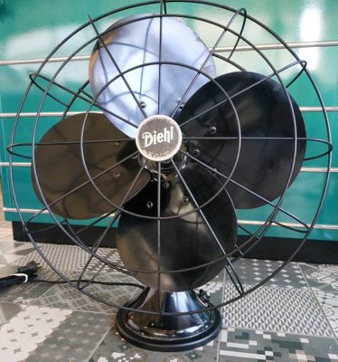 Large Vintage Oscillating Table Fan From Diehl, USA, 1930s - Etsy