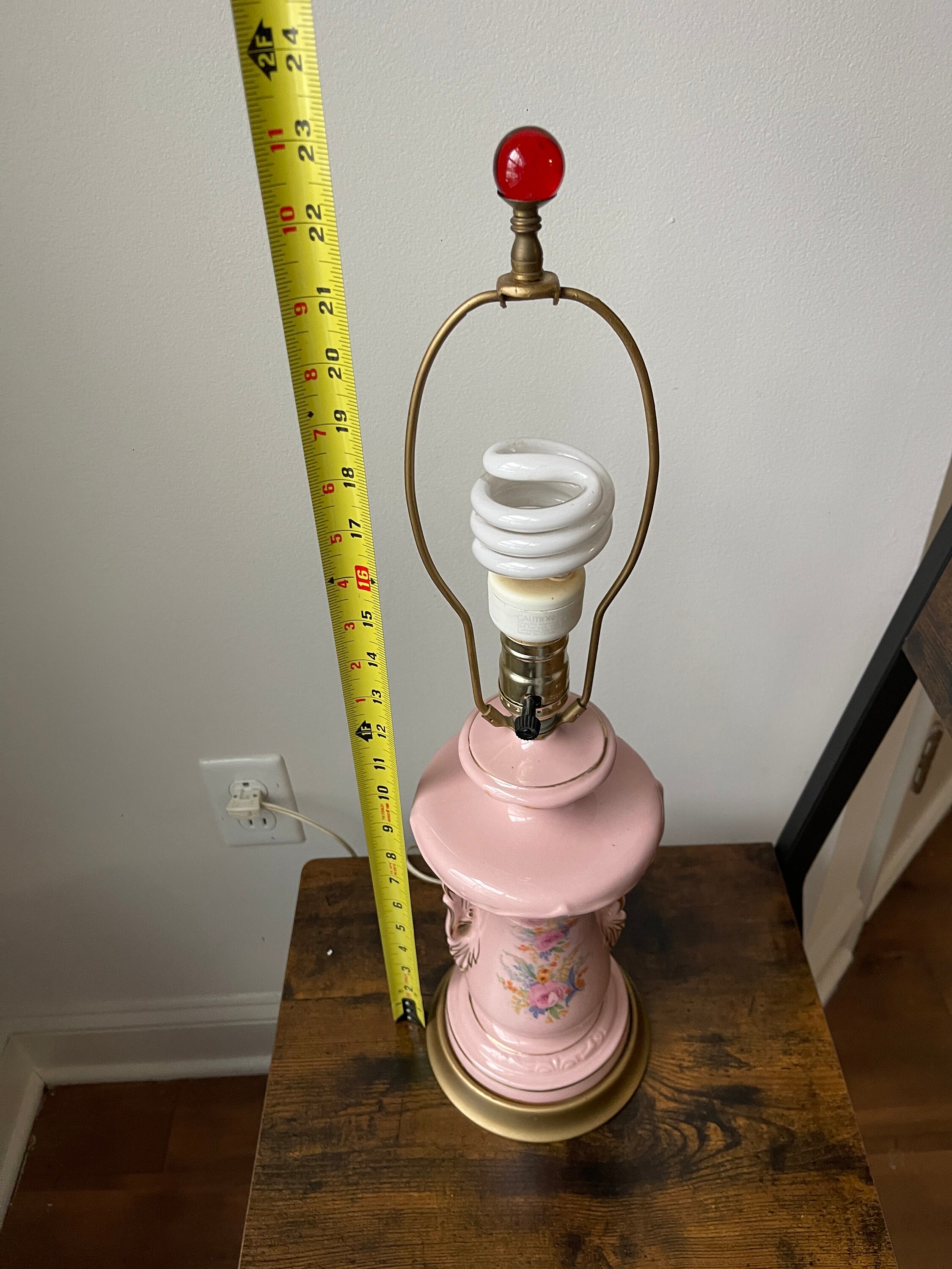 Vintage Pink and Gold Trim Porcelain Lamp With Flowers Romantic ...