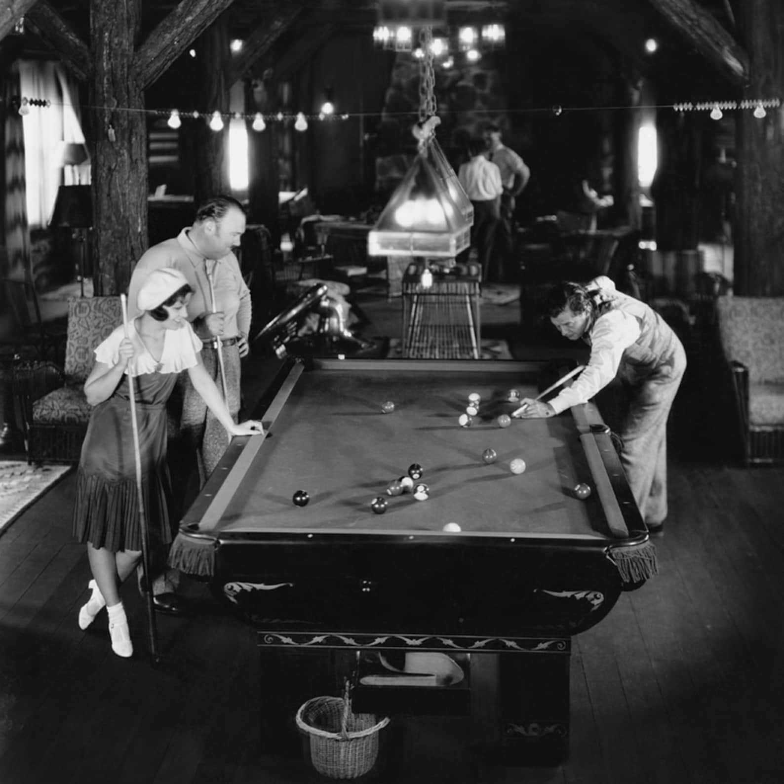 Vintage Black and White Billiard Playing Pool Wallpaper Living Room ...
