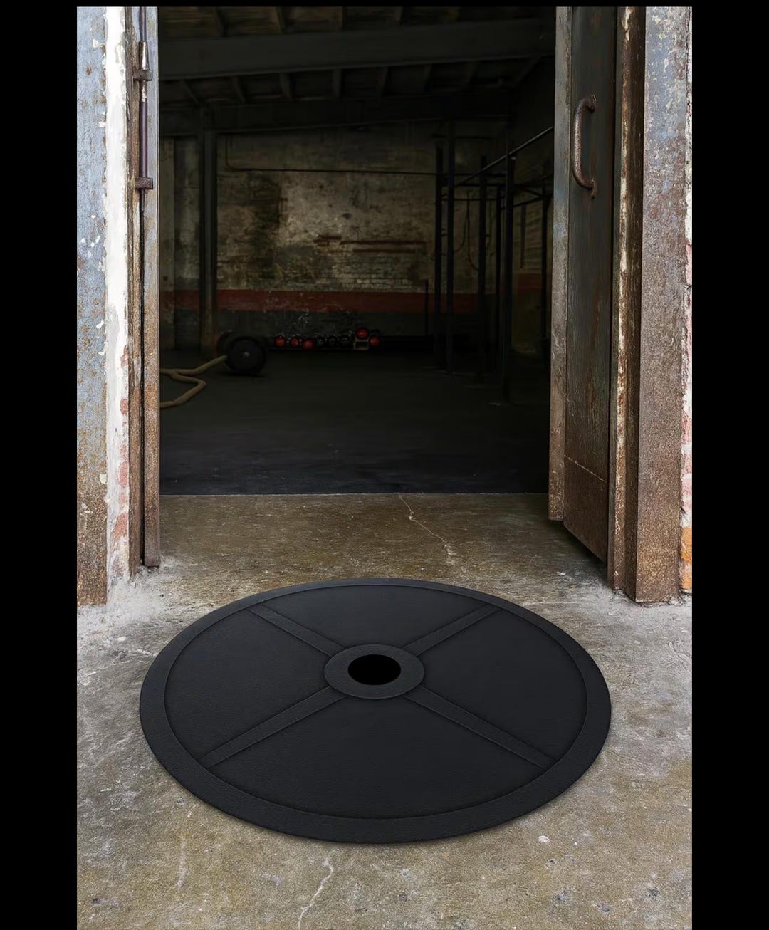 Round Weightlifting Plate Graphic Rug. Home Gym Floor Decor ...