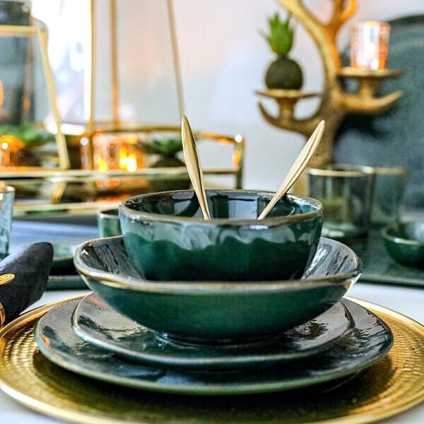Green Dinnerware