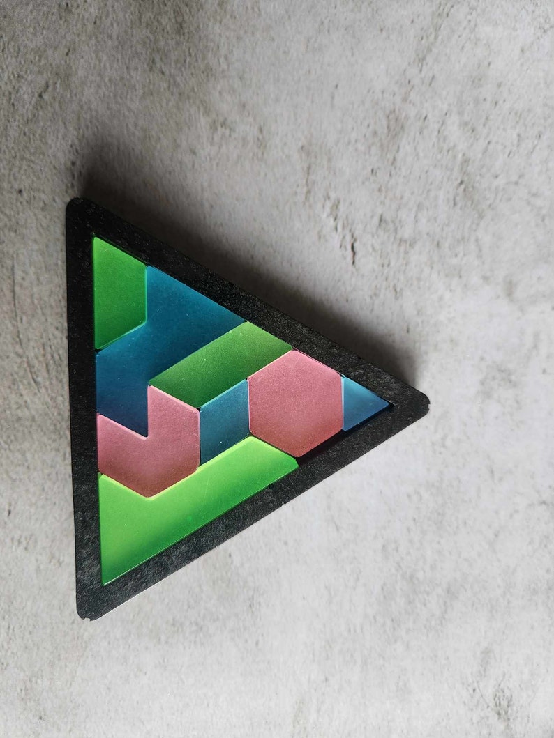 Triangle Tangram Puzzle *glowing* - Etsy